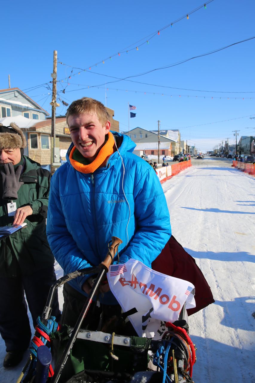 More Teams coming in, and back over the trail in 1 hr 45 minutes – Iditarod