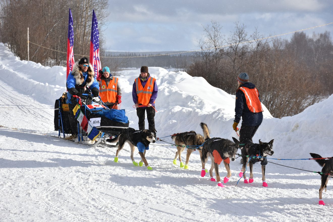 Stopping in Checkpoints – Iditarod