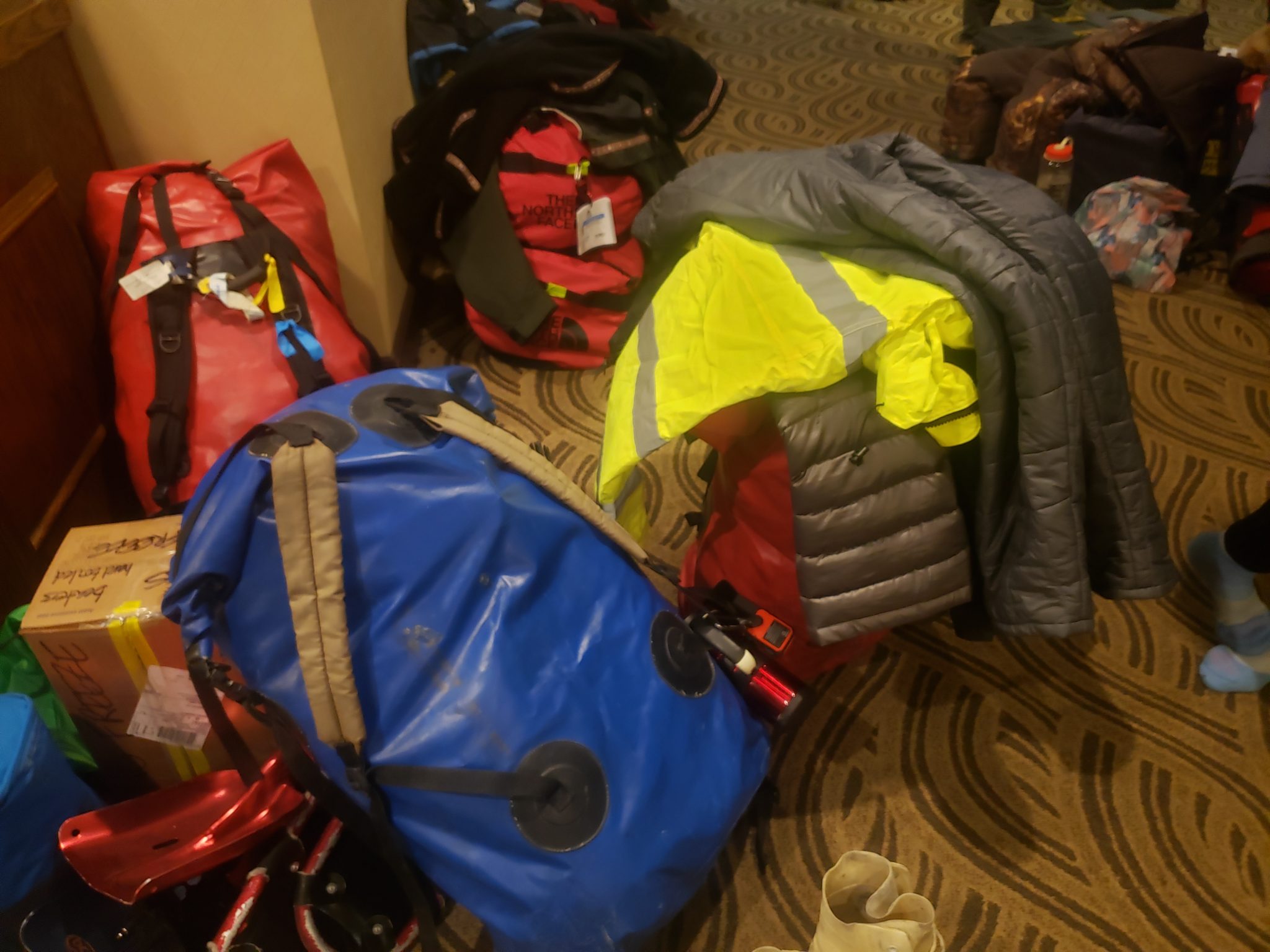 Iditarod Friday, the calm before the storm – Iditarod