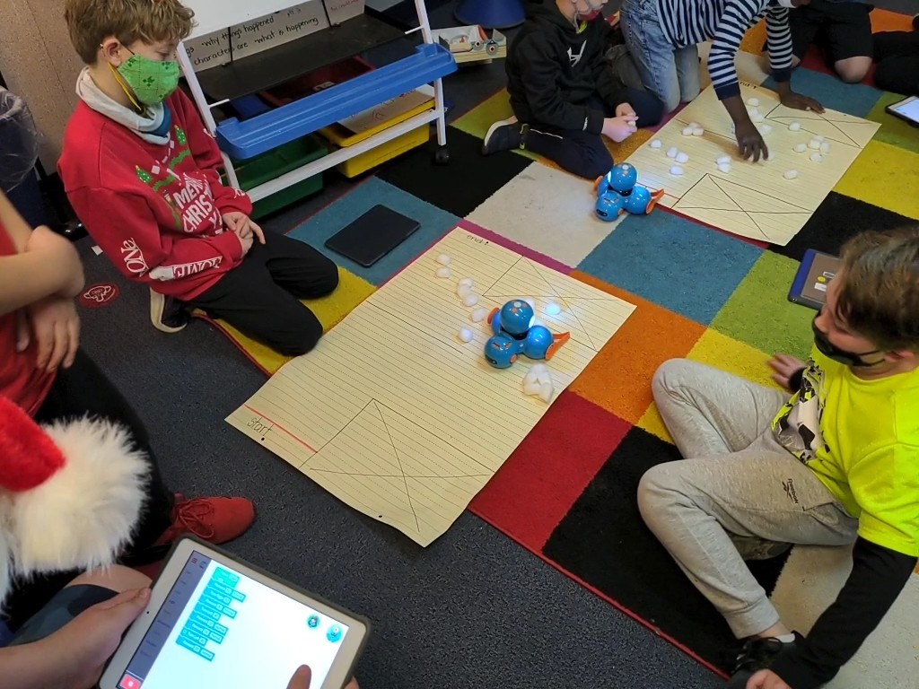 Classroom Connections: Trailbreakers – Dash & Dot Coding – Iditarod